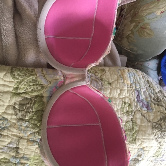 Victoria's Secret | Intimates & Sleepwear | 34d Victorias Secret Bra ...